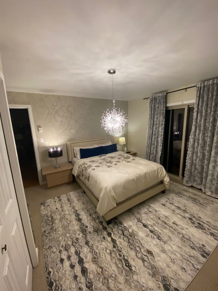 Lux. Lakefront Room & Breakfast - Sooke