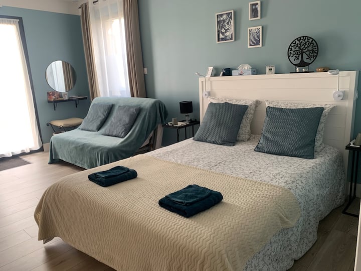 Le Puy Du Fou à 5 Min La Chambre Bleue - Chambretaud