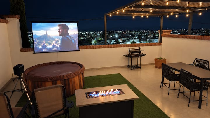 Terraza De Cine Con Jacuzzi, Fogata Y Vista. - Chihuahua