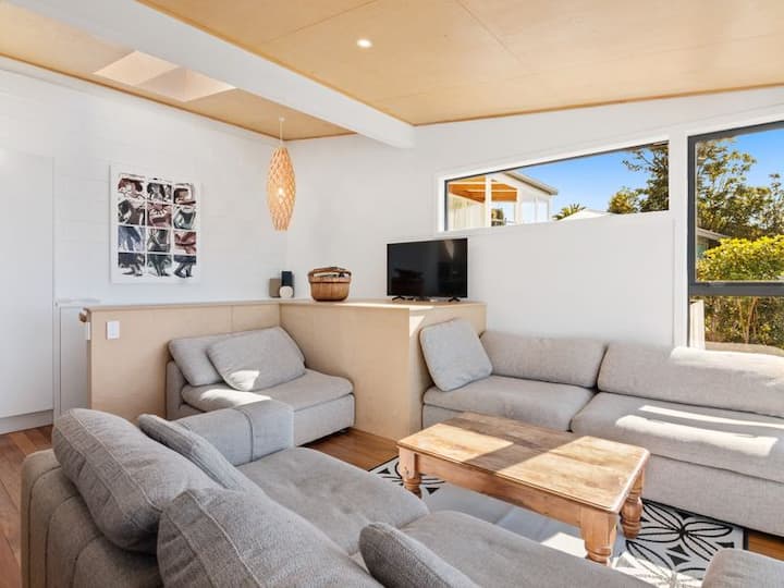 Kaiteriteri Crib
Beach Access Modern Unit - Kaiteriteri