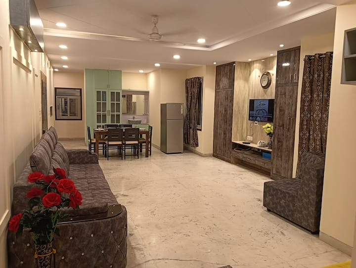 Spacious 5bhk Suites In Rakshapuram Drdl By (S&s) - Hyderabad