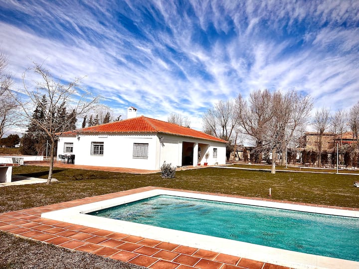 Villa Mercedes. Amor A Primera Vista - Argamasilla de Calatrava