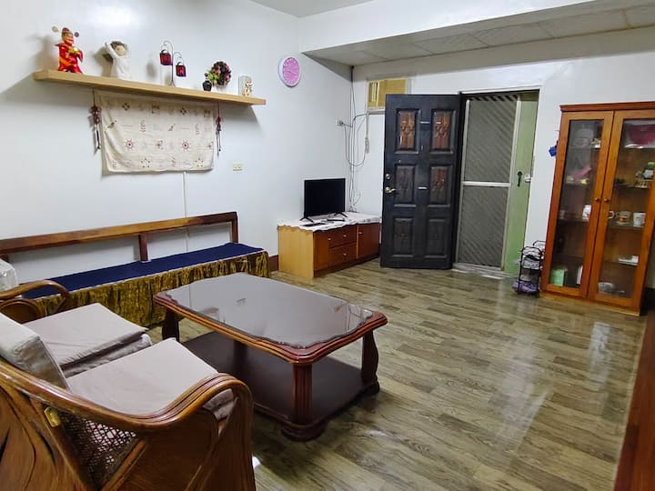 鳳山大東小屋
大東捷運步行6分
大東一路123巷7號4f-3
獨立四人房大空間
可日租短租長租
歡迎 - 핑동