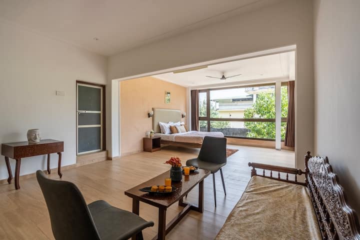 Private Pool Facing Room - Mahabaleshwar
