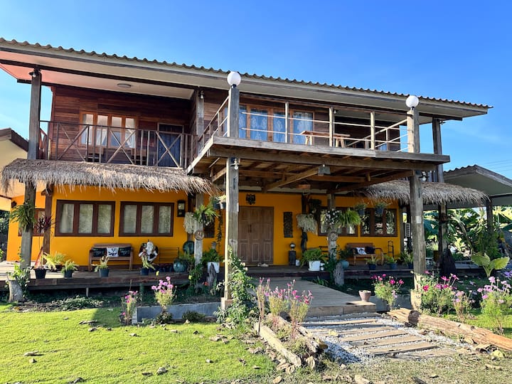 Por-mon Restaurant And Homestay - Mae On District