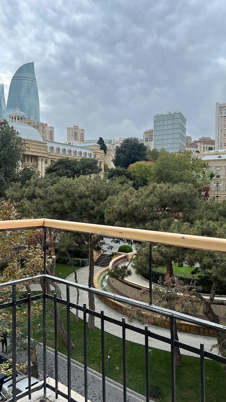 Apartment In The Center/ Balcony View - Baku