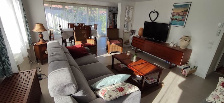 Grand Appartement Avec Jardin Et Espace Extérieur - Hendaye