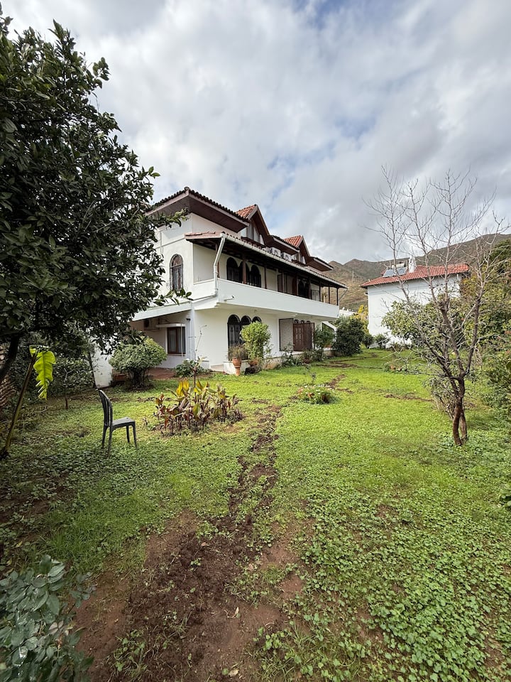 Denize 100 Metre Merkezi Villa - Marmaris