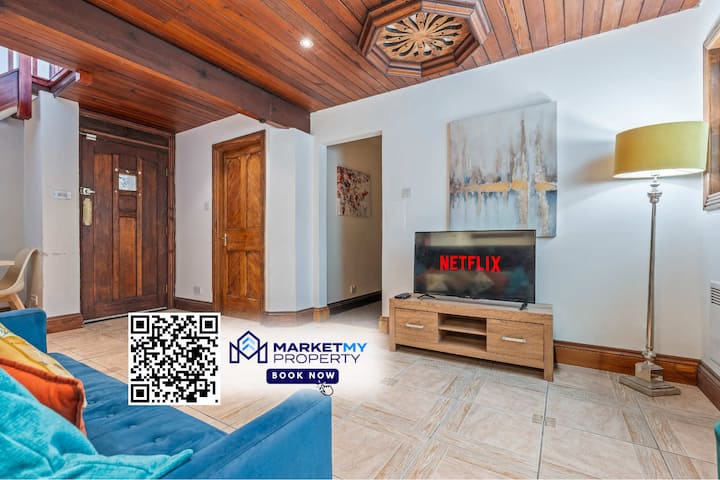 Converted Church | Sleeps 8 + Parking & Wifi - Abergavenny