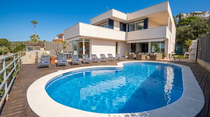 Villa Med Sitges Beaches At 8 Minutes Walk View - Sitges