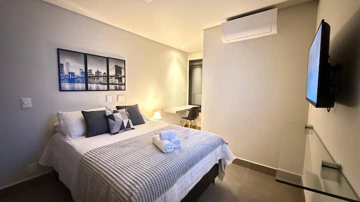 Apê Com Tv, Garagem E Ar. Cond. Na Av Do Contorno! - Belo Horizonte