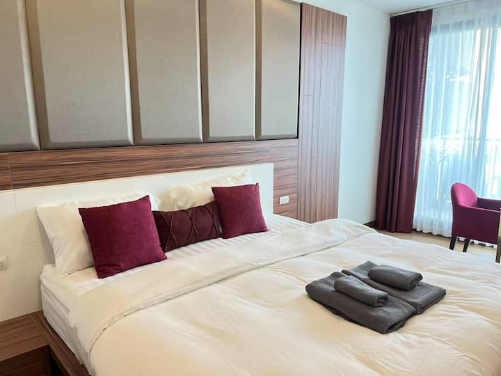 清迈市中心Astra公寓,紧邻香格里拉酒店 步行至长康路夜市塔佩门,泳池 健身房 周边繁华商店 餐厅 - Chiang Mai