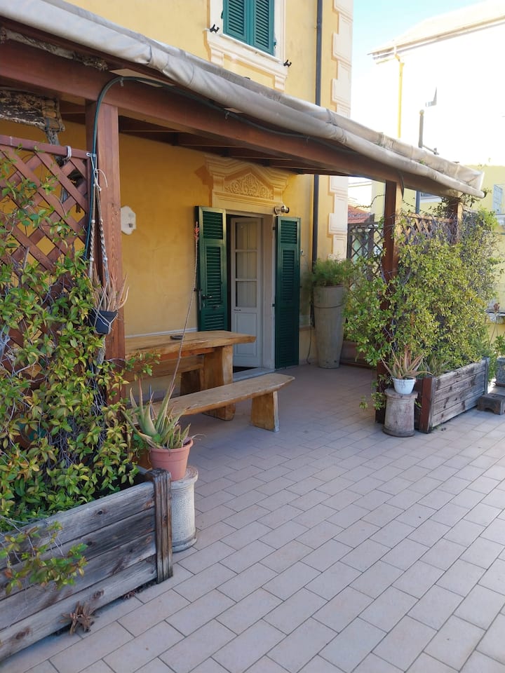 Ca' Happy
Eclettico Rifugio
Tra Mare E Monti - Noli