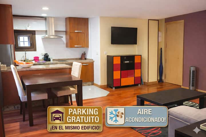 Ap. Sombra De La Catedral-centro Histórico-parking - Salamanca, España