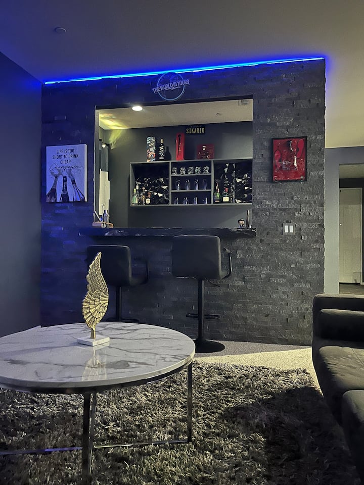 2 Story Home 8 Min To Coachella Festival - Coachella, CA