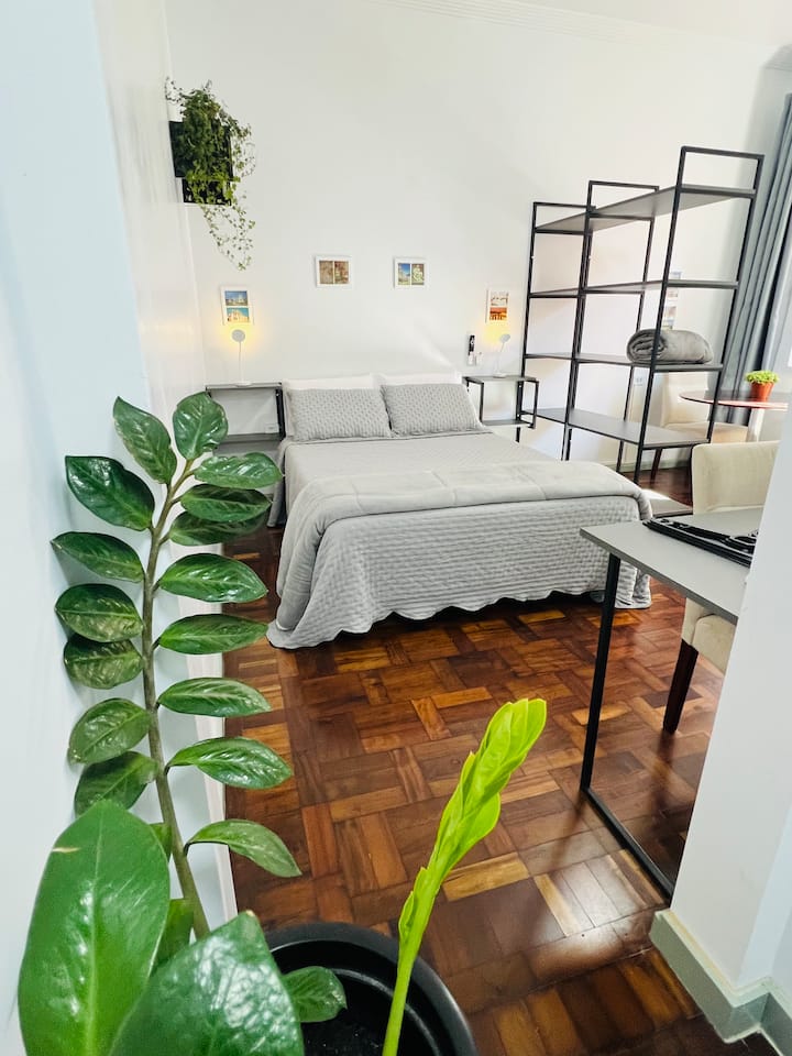 (S5) Suíte Completa Para 2 Pessoas - Curitiba