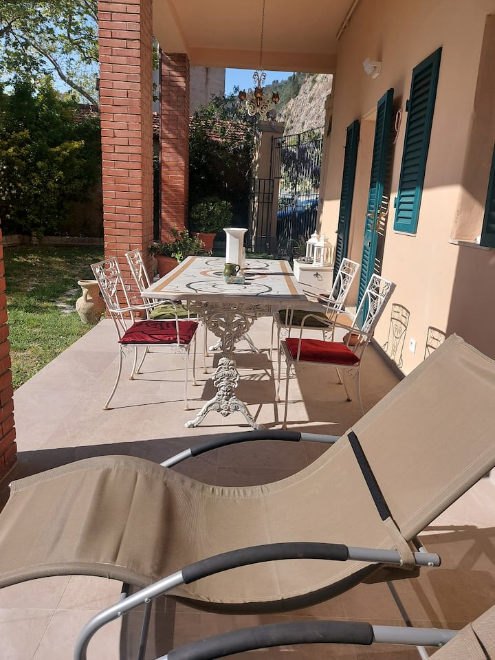 Casa Con Giardino Tra Pisa E Lucca Vicino Terme - Italien