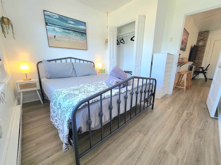 Modern Loft In Central Area - St. Petersburg, FL