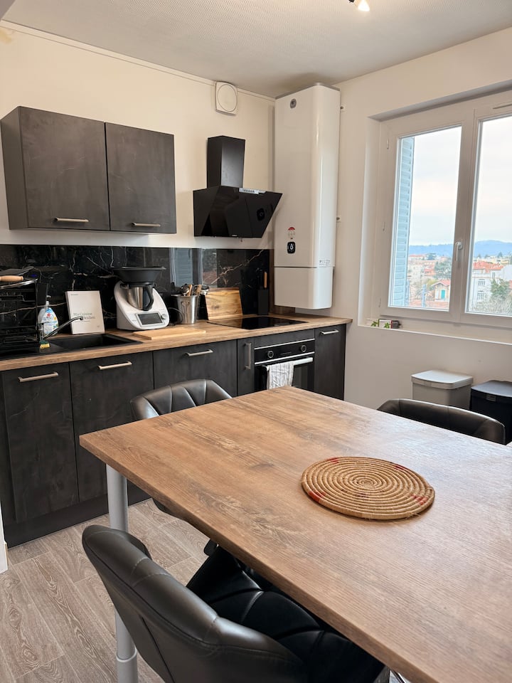 Romans Sur Isère - Appartement 4-6 Couchages - Bourg-de-Péage