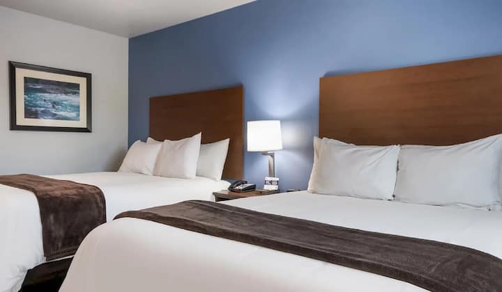 Budget Room With Full Kitchen, Pet-friendly - Bend, OR
