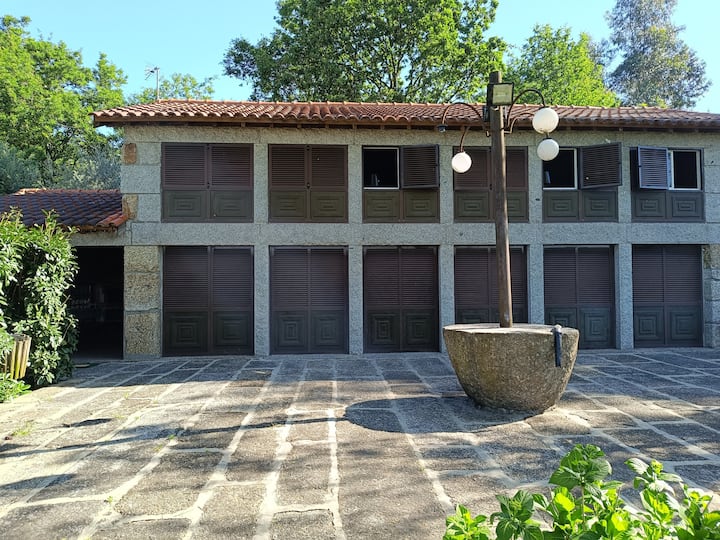 Celeiro Com 3 Quartos - Guimarães