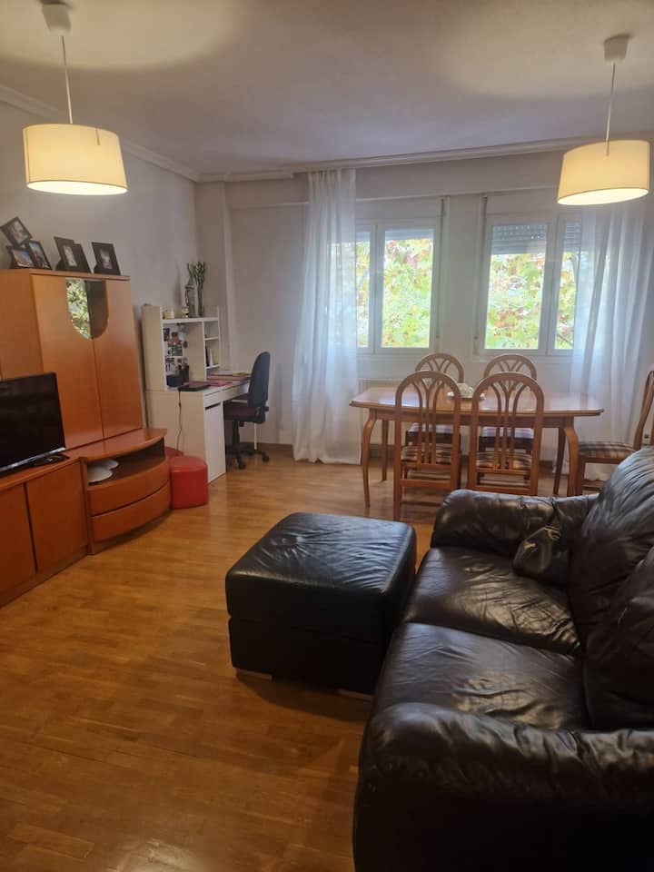 Acogedora Habitación Y Cómoda. - Fuenlabrada