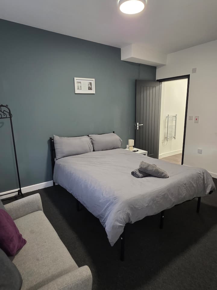 Central Studio Apartment • Near Train Sttn Appt 9 - Wolverhampton