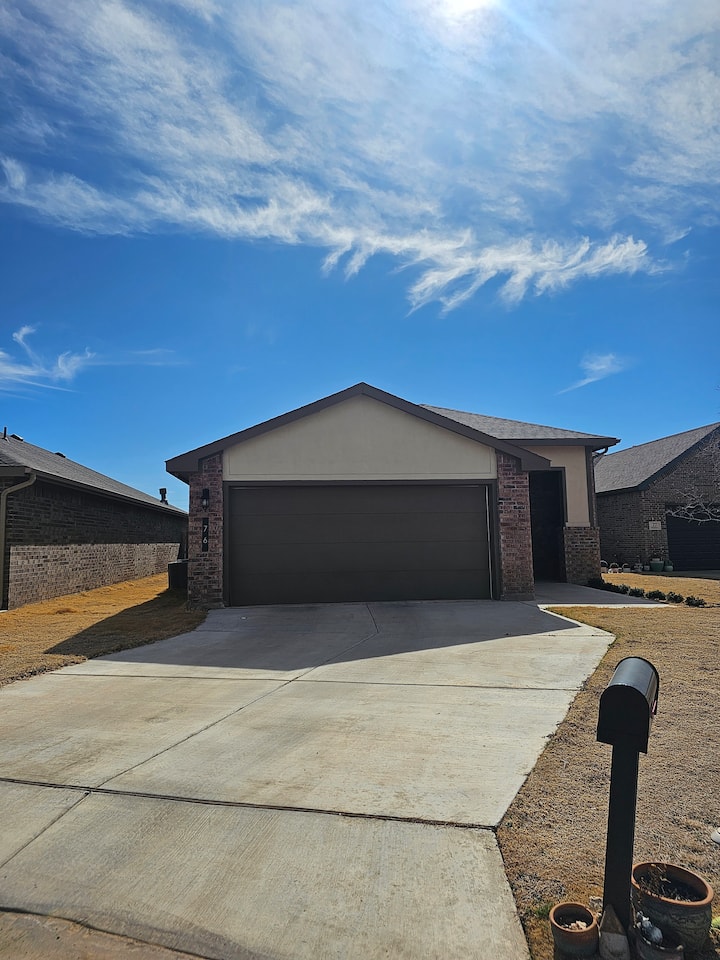 Cozy 3br/2ba Home In Lubbock - Lubbock, TX