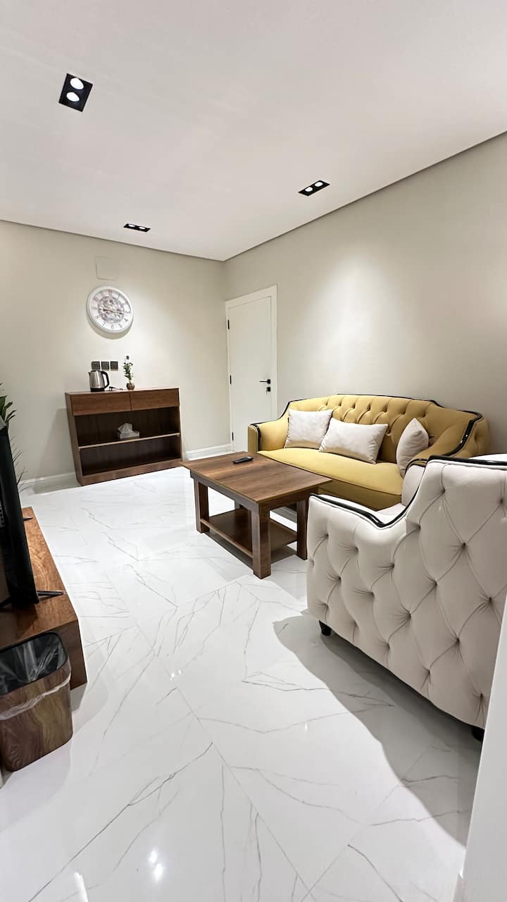 Room And Hall No. 5 - Riyadh