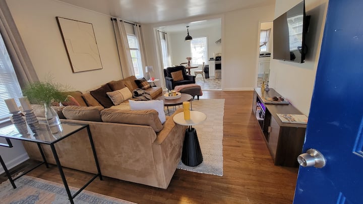 Cozy Carriage Hideaway - Atlanta, GA