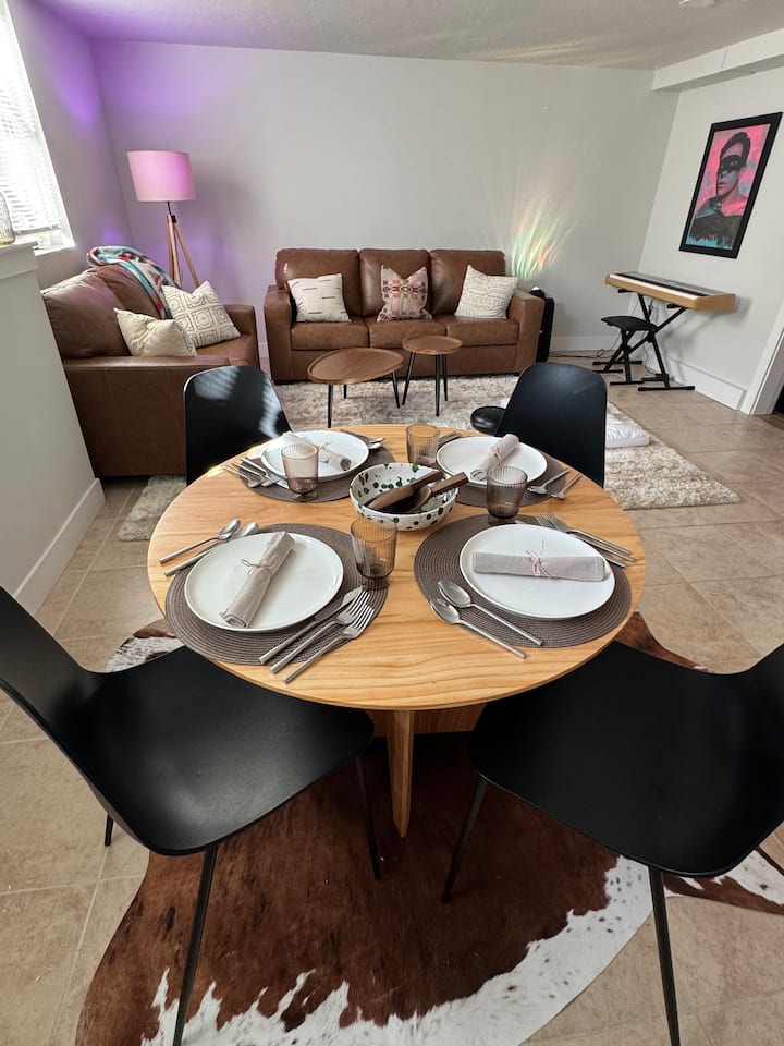 Super Clean & Comfortable 2br In Slc's Yalecrest - Salt Lake City, UT