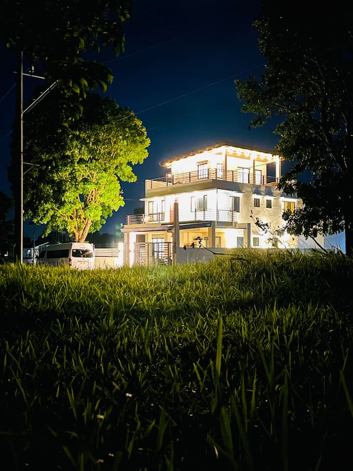 2-storey W/ Roof Deck Minimalist House In Alfonso - Alfonso