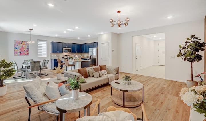 Brand New Modern Villa｜near Strip｜new Furniture - Las Vegas