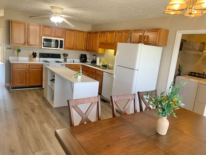 *New* 3bd/2ba - Near Siegel Soccer Park/coliseum - Murfreesboro, TN