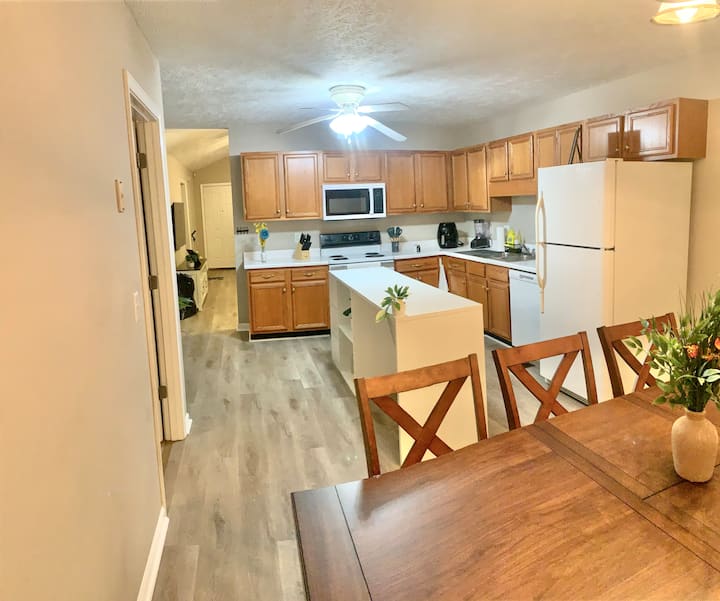 *New* 3bd/2ba - Near Siegel Soccer Park/coliseum - Murfreesboro, TN