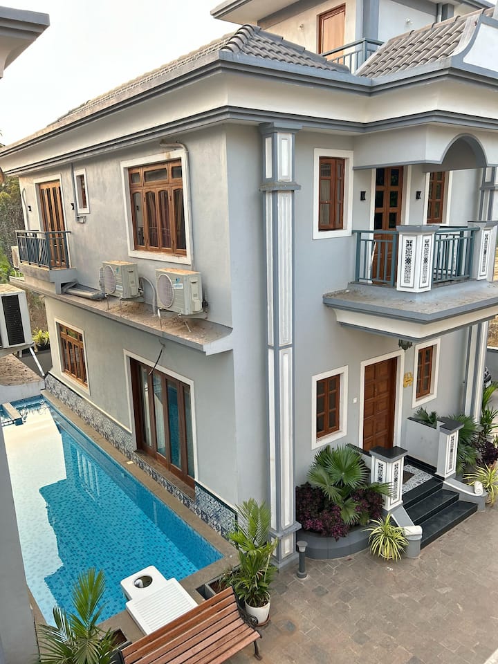 4bhk Beach Side Villa W/pool(v4) @Ritzpalazzocolva - Goa