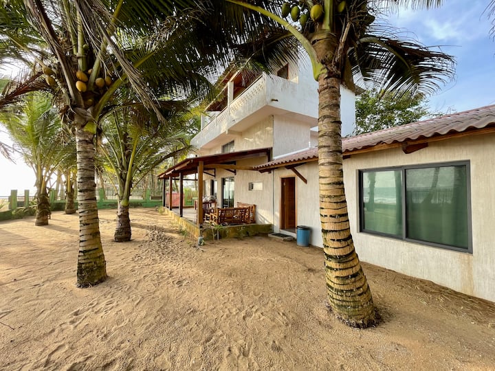 Maison Pieds Dans L’eau - Bassam - Côte d'Ivoire
