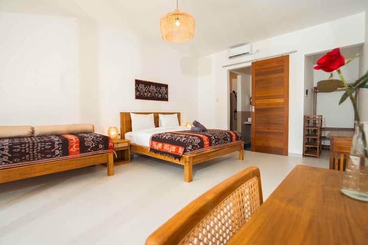 Deluxe 1 Bdr/bath, Ac, Balcony And Private Garden - Uluwatu