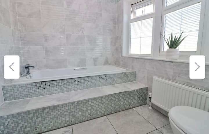 Luxury Lodge Escapes -