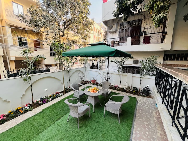 Room In Villa In Patliputra Colony - Patna