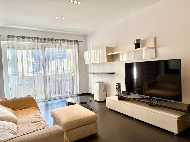 Fort Cambridge, Sliema 1 Bdr - Valletta