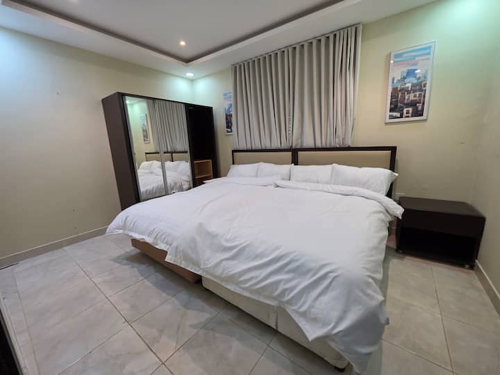 Junior Suite Room 108 - Noor Ul Madina Hotel - Medina