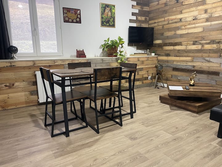 Gîte La Chouette Calme Nature Détente Et Jacuzzi - Lac de Chanon