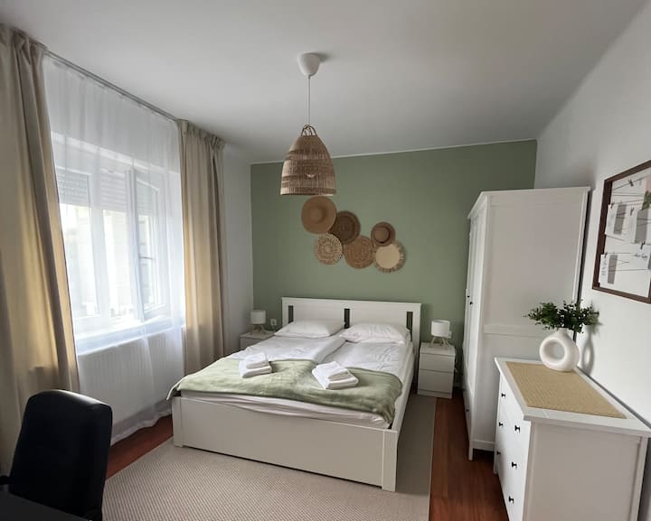 Rest & Nest | City Center Boho Deluxe Retreat - Debrecen