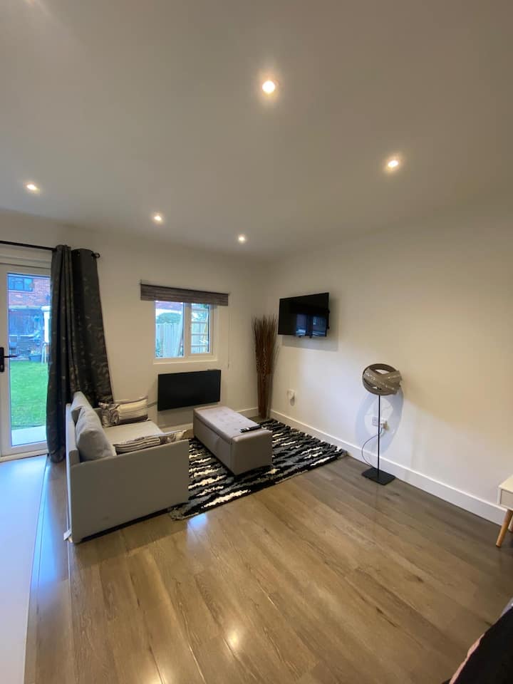 Family Cottage - Epsom