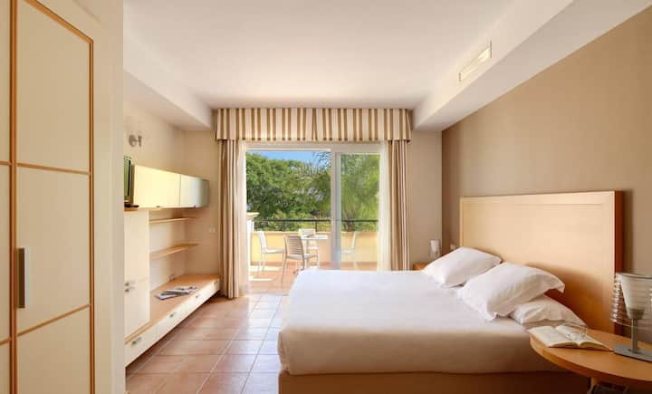 Elviria Hills Living Aparthotel - Marbella