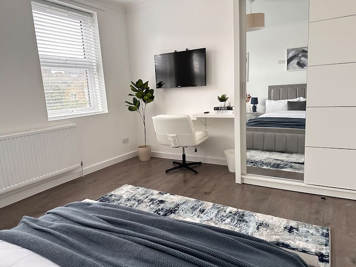London 2 Bedroom  Home Cosy Stratford Sleeps 5 - Straford Station