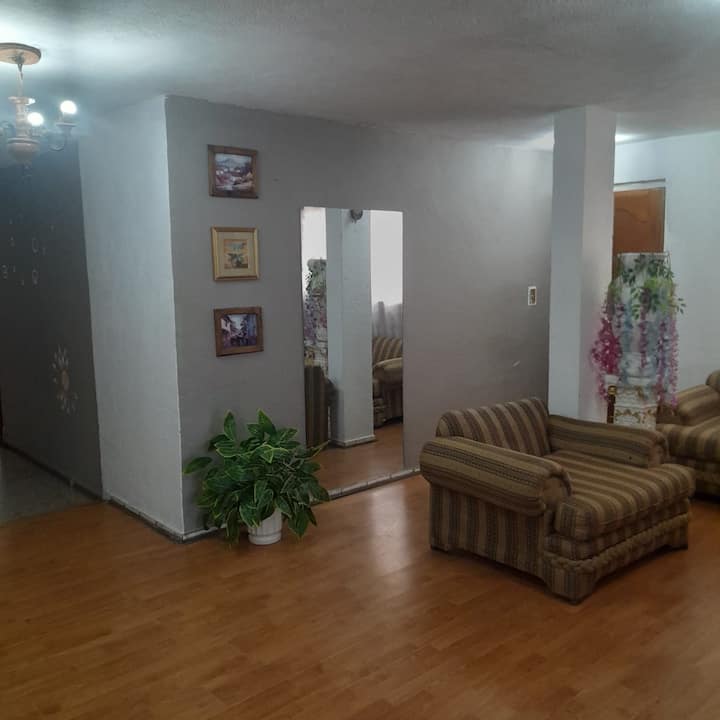 Casa Acogedora Cerca Del Centro - Querétaro