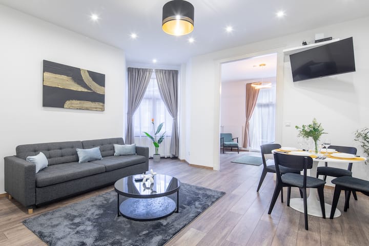 Ultra Central Spacious Home With Balcony - Boedapest