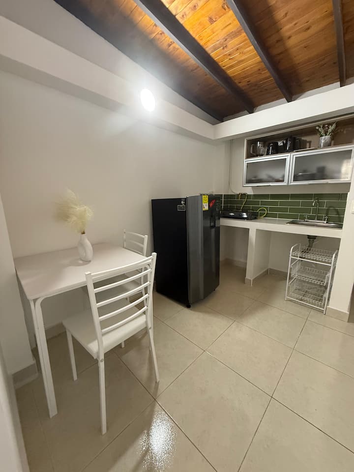 Medellin Centrico. Acogedor Apto. Reserva Ya! - Medellín